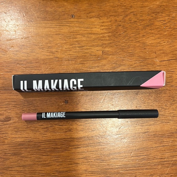 IL MAKIAGE | Makeup | Authentic Waterproof Lip Liner By Il Makiage ...